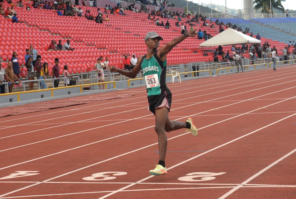 Waldron breaks junior 5000m record at Carifta Trials - Trinidad Guardian