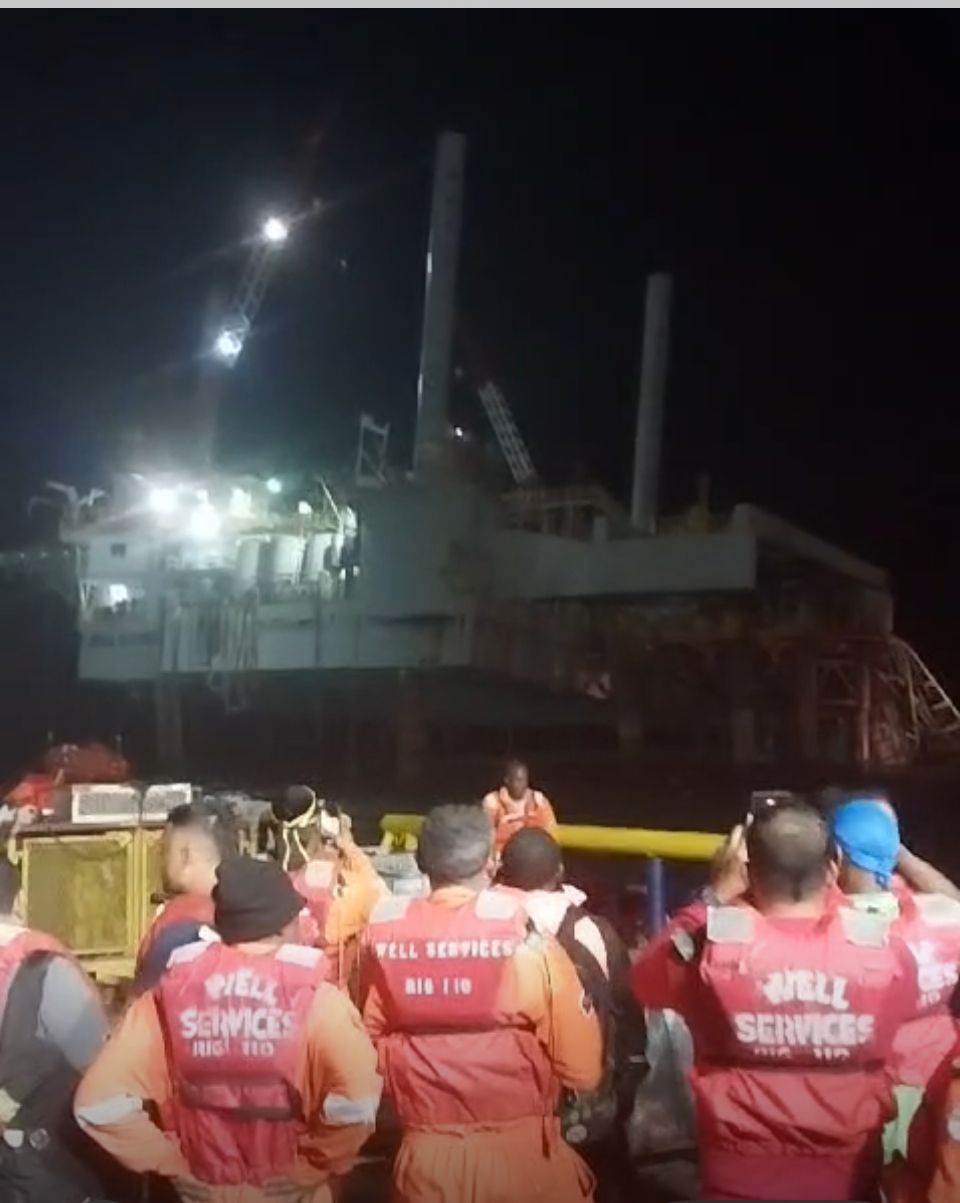 Workers rescued as rig collapses - Trinidad Guardian
