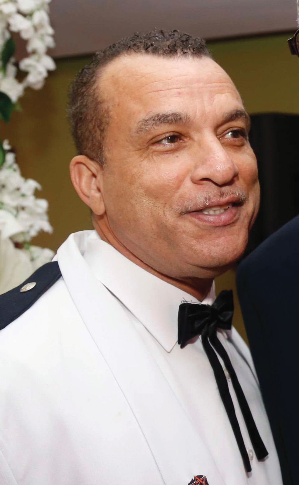 Hackshaw to legally challenge news report - Trinidad Guardian