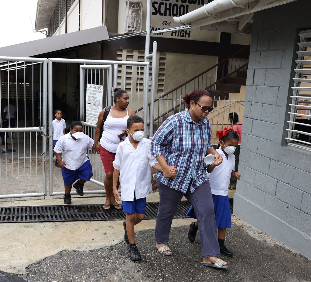 Dust forces pupils, teachers to evacuate Princes Town RC School ...