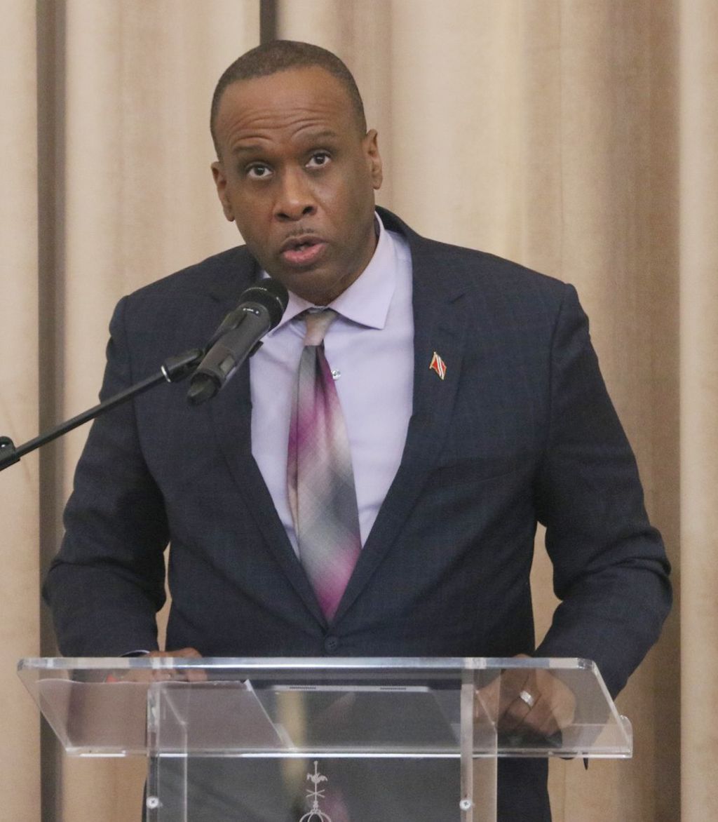 Richards gives domestic abuse story in Senate - Trinidad Guardian