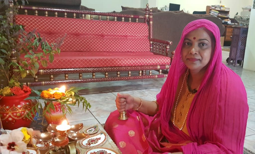 Female Hindu pundits making strides in T&T - Trinidad Guardian