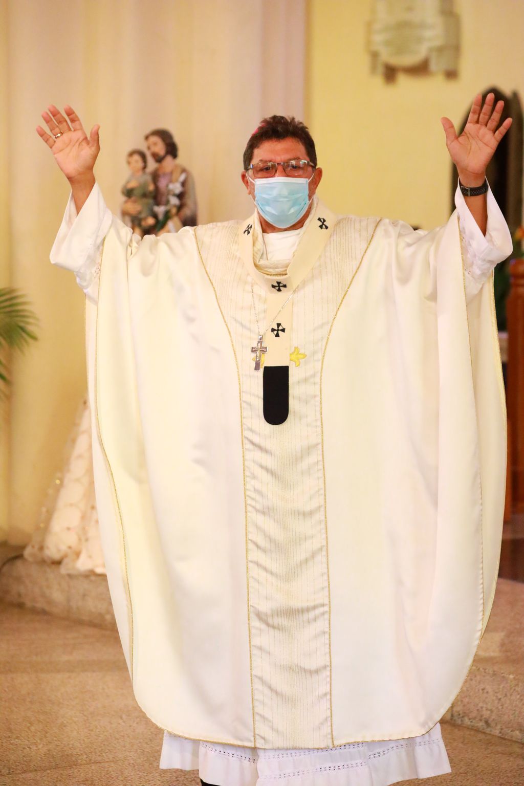 Archbishop Jason Gordon tests positive for COVID-19 - Trinidad Guardian