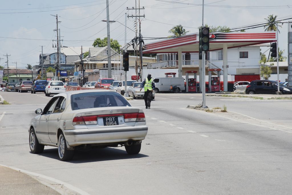 Sinanan: Traffic lights will be repaired soon - Trinidad Guardian
