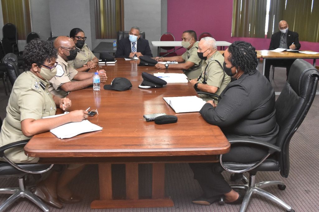 Acting CoP meets with Municipal Police in South - Trinidad Guardian