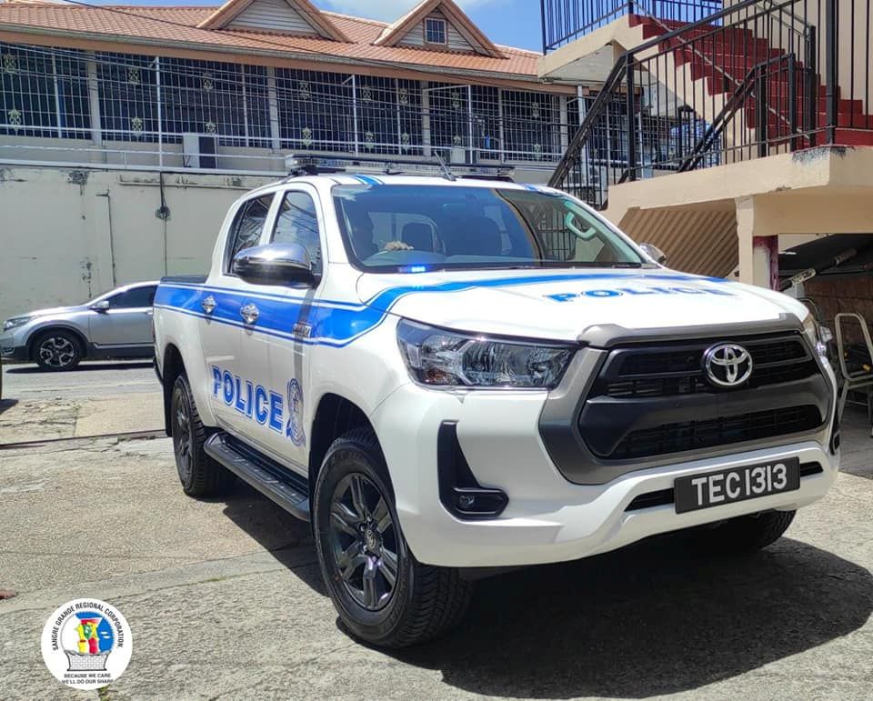 Grande Municipal Police get new pickup for crime-fighting - Trinidad ...