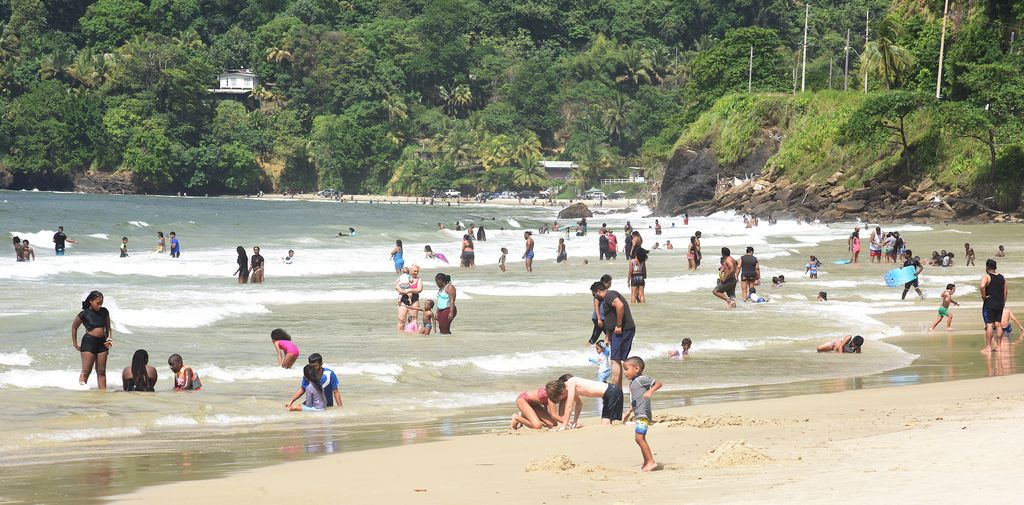 Beachgoers at risk as lifeguards protest - Trinidad Guardian