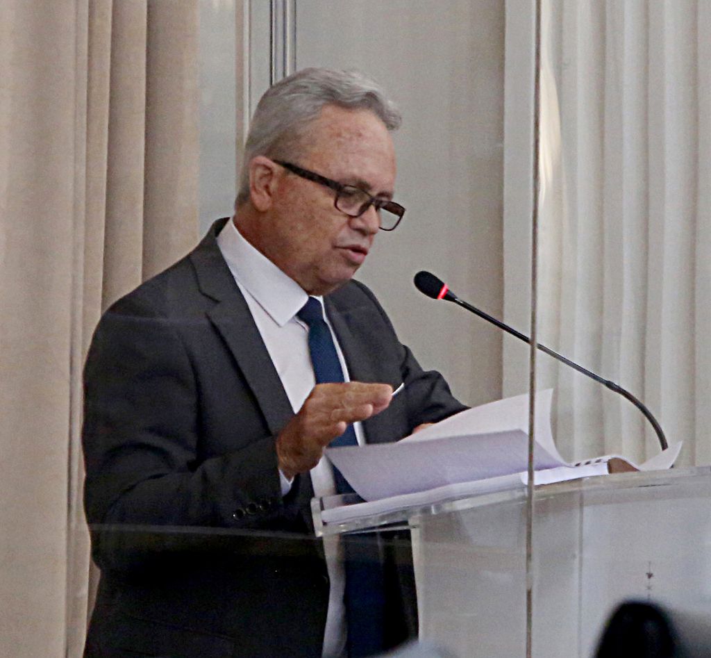 Imbert: T&T achieves $1B fiscal surplus after 14 years - Trinidad Guardian