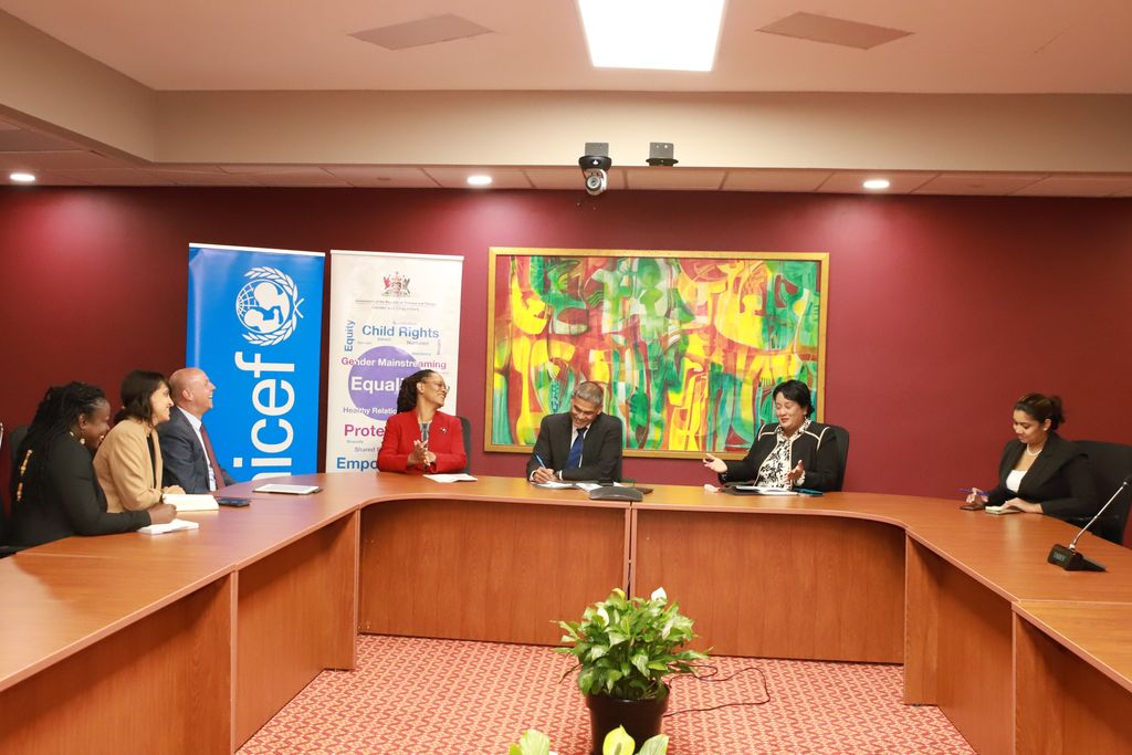 Minister of Gender Affairs meets with UNICEF representative - Trinidad ...