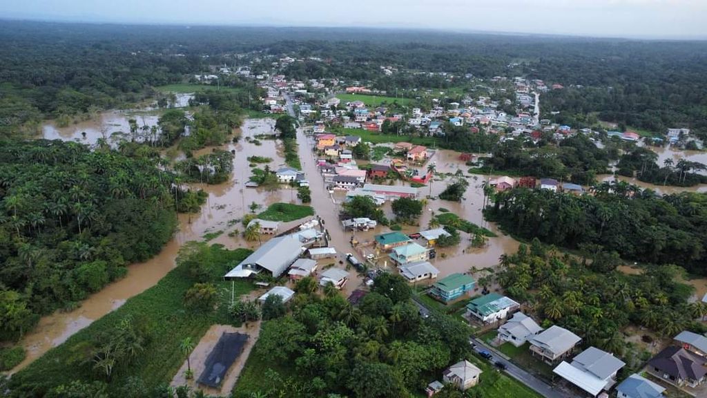 15 dialysis patients trapped by floods in Mayaro - Trinidad Guardian