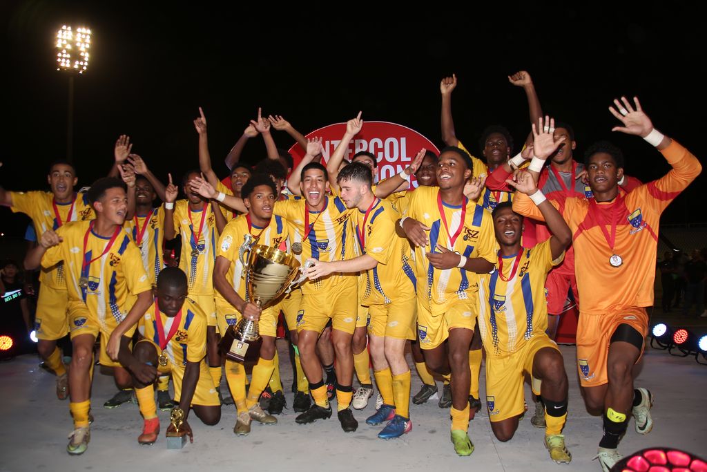 Mason lifts Fatima to National Coca-Cola Intercol title - Trinidad Guardian