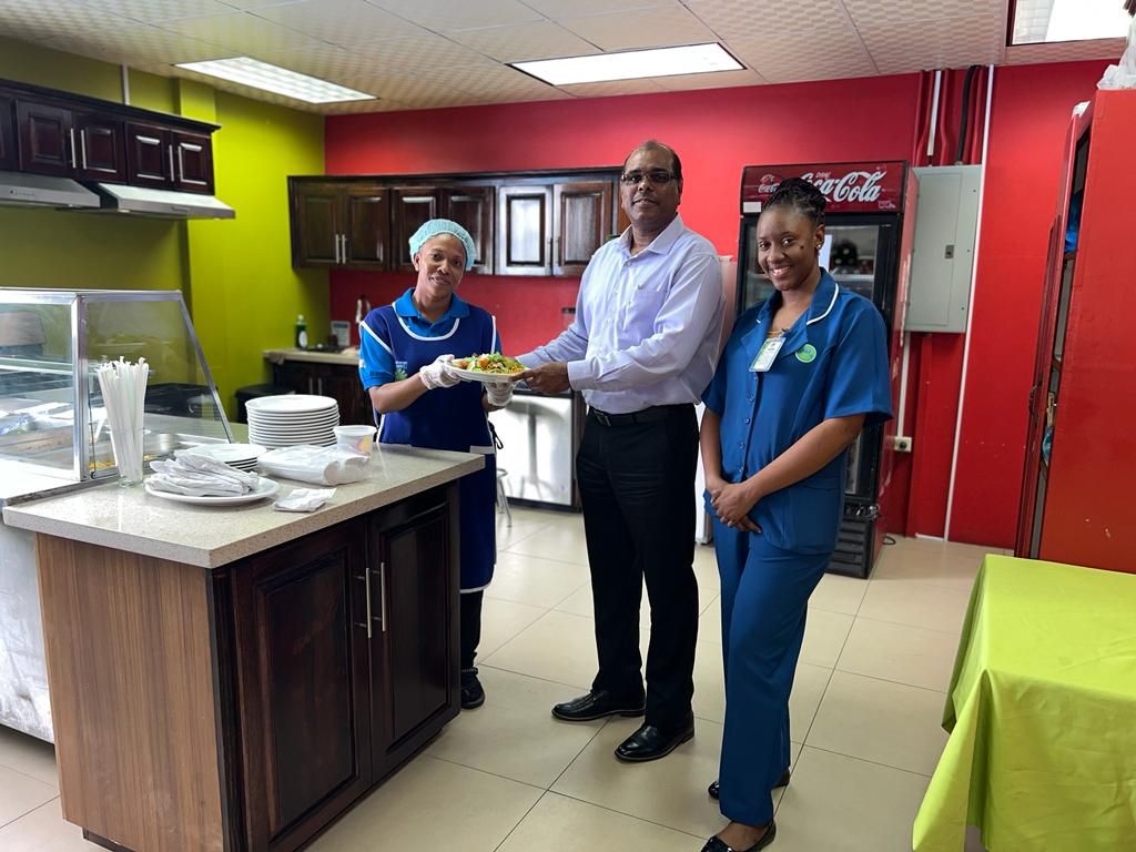 Magic Mist provides staff with breakfast, lunch for $11 a day ...