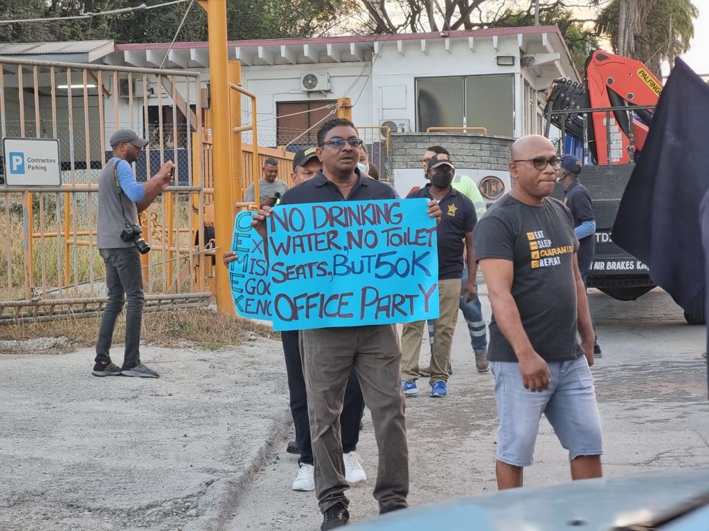 TCL retirees and retrenched workers stage early morning protest ...