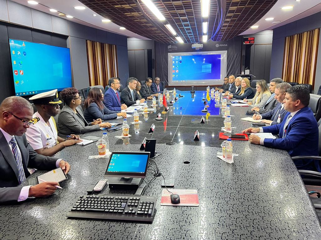 Young officially begins Dragon Field talks with Venezuela - Trinidad ...