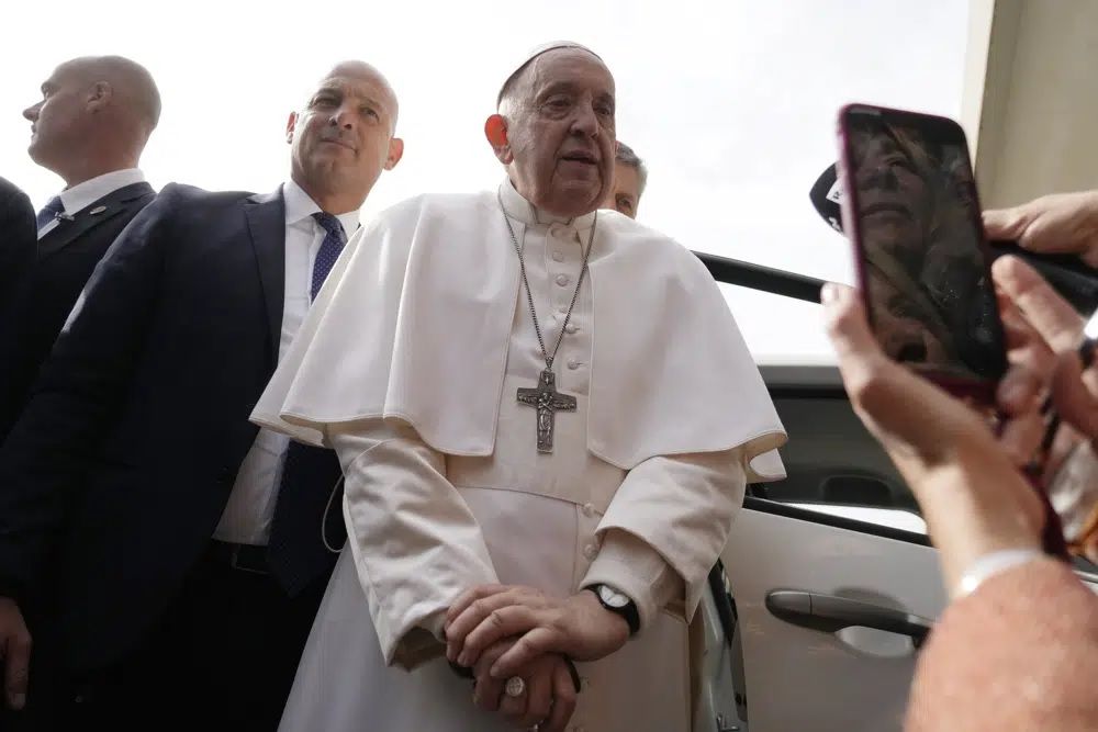 Pope Francis leaves hospital; ‘Still alive,’ he quips - Trinidad Guardian