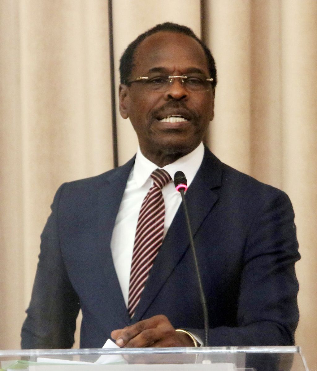 Hinds gets oral report from Erla on Brent Thomas matter - Trinidad Guardian