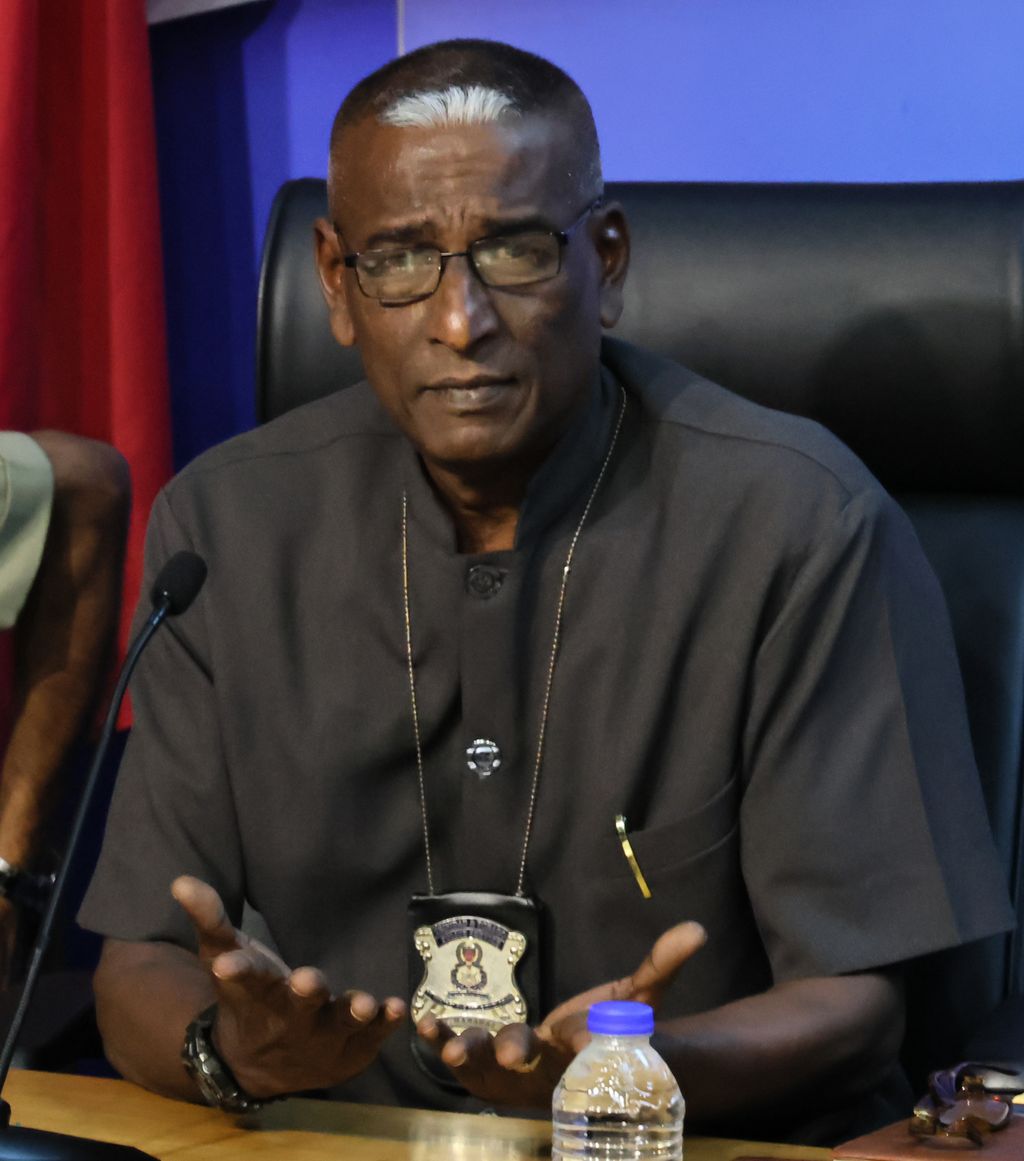 Senior cop urges officer to report for Carnival duty - Trinidad Guardian