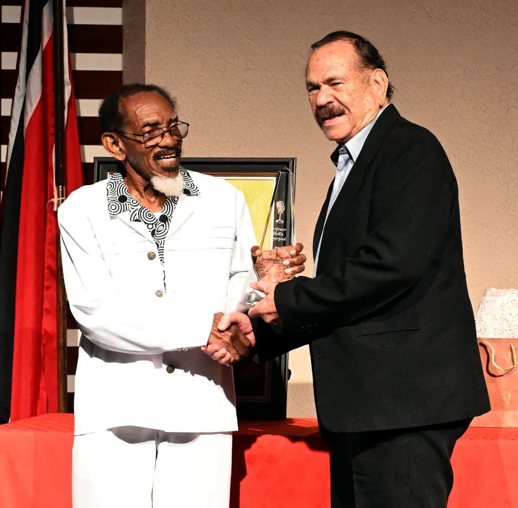 Emotional Chalkdust honoured by UTT - Trinidad Guardian
