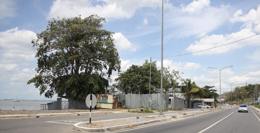 Squatters blocking full progress on Sando waterfront - Trinidad Guardian