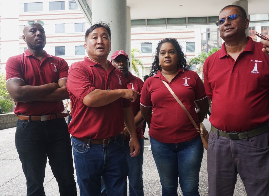 TTUTA protests over insurance plan again - Trinidad Guardian