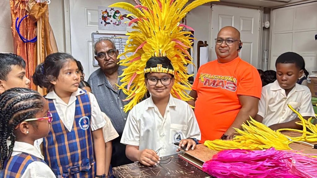 Pupils learn the art of mas-making from legendary Kalicharan - Trinidad ...