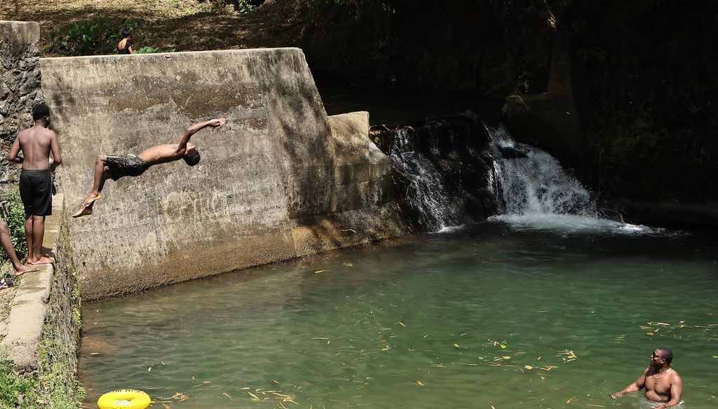 Crowds at Caura River for annual cooldown - Trinidad Guardian