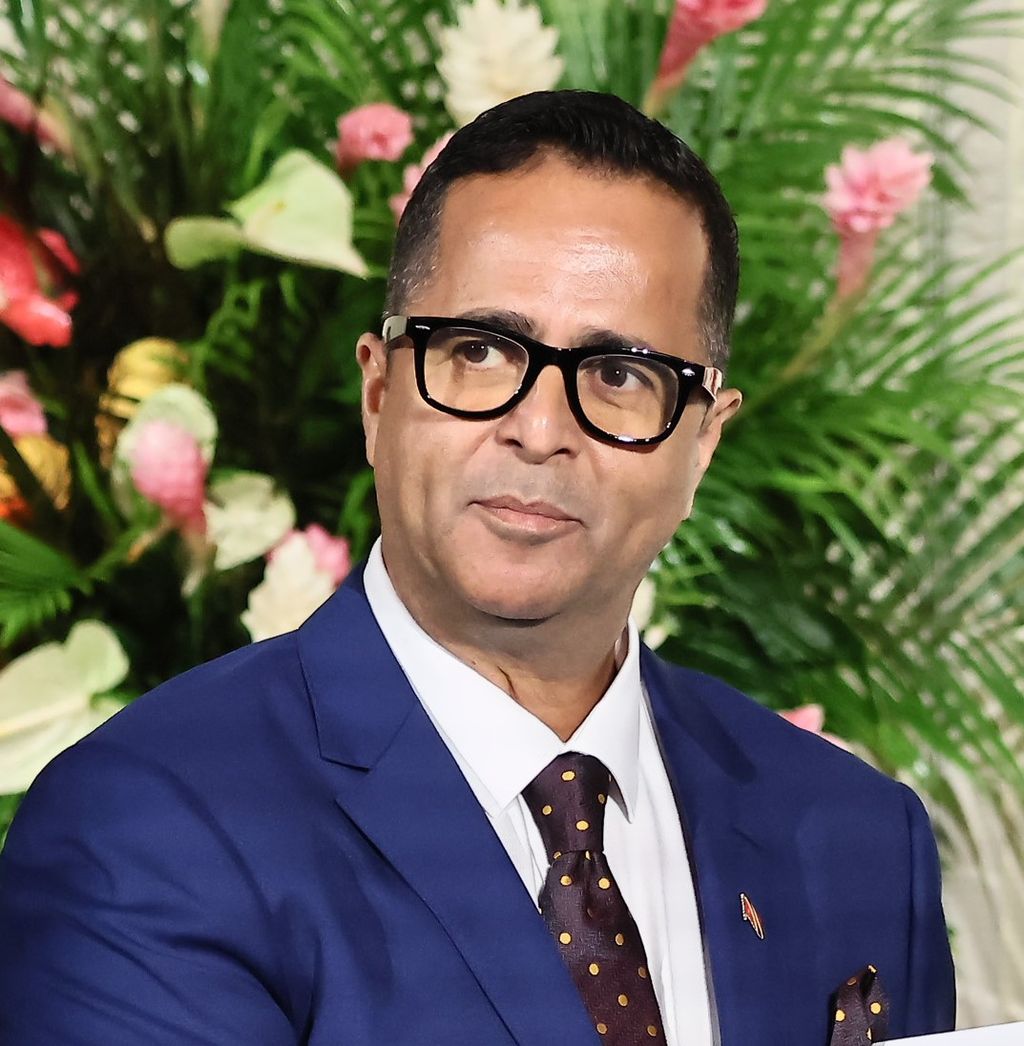 Phillip Alexander reaffirms support for PM after reprimand - Trinidad ...