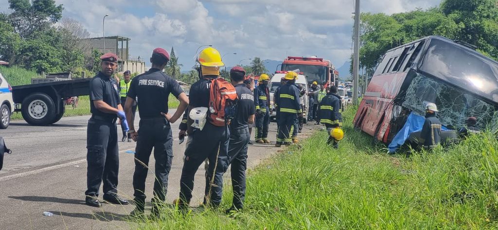 PTSC crash leaves two dead - Trinidad Guardian